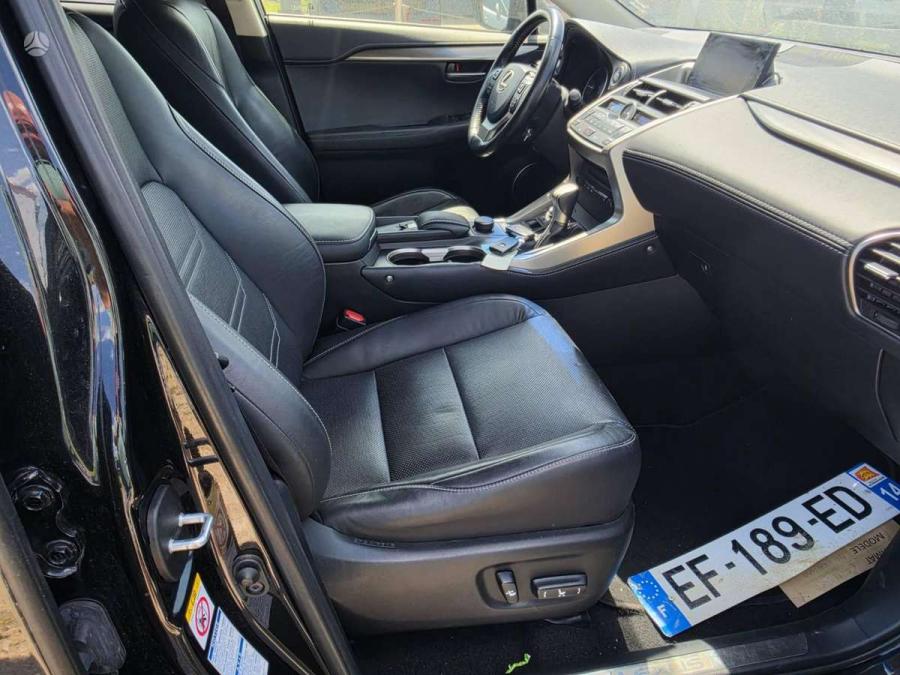 Melns Lexus NX 300h 2016 Viļņa, ar dzinēja tilpumu 2.49 L un nobraukumu 131 tūkst. km par 13800 €, foto 9 vietnē AUTOMOTO.COM.LV