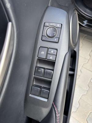 Melns Lexus NX 300h 2016 Viļņa, ar dzinēja tilpumu 2.49 L un nobraukumu 196 tūkst. km par 22700 €, foto 15 vietnē AUTOMOTO.COM.LV