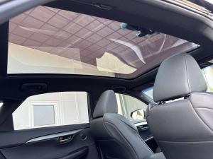 Melns Lexus NX 300h 2016 Viļņa, ar dzinēja tilpumu 2.49 L un nobraukumu 196 tūkst. km par 22700 €, foto 18 vietnē AUTOMOTO.COM.LV