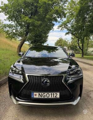 Melns Lexus NX 300h 2016 Viļņa, ar dzinēja tilpumu 2.50 L un nobraukumu 171 tūkst. km par 21700 €, foto  vietnē AUTOMOTO.COM.LV