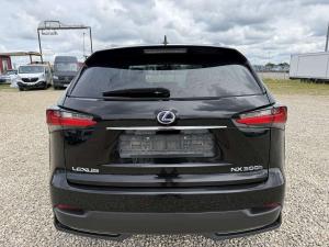 Black Lexus NX 300h 2016 in Vilnius, with an engine capacity of 2.49 L and mileage of 200 thousand km for 18900 €, photo 8 on AUTOMOTO.COM.LV