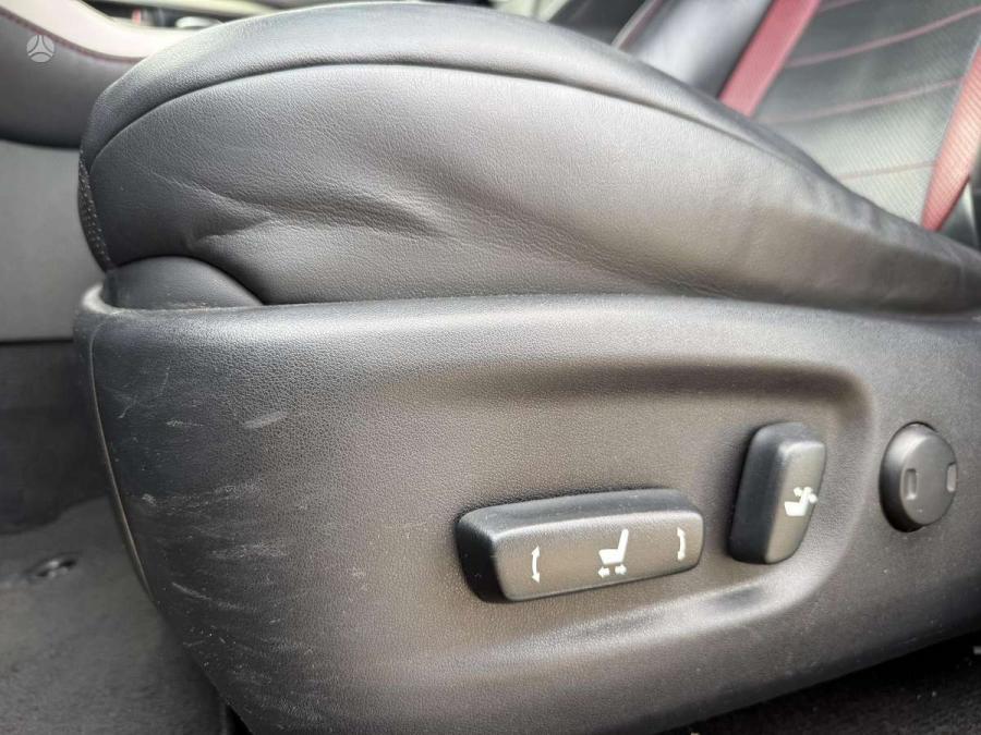 Black Lexus NX 300h 2016 in Vilnius, with an engine capacity of 2.49 L and mileage of 200 thousand km for 18900 €, photo 18 on AUTOMOTO.COM.LV