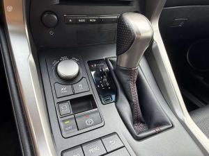 Black Lexus NX 300h 2016 in Vilnius, with an engine capacity of 2.49 L and mileage of 200 thousand km for 18900 €, photo 27 on AUTOMOTO.COM.LV