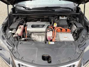 Black Lexus NX 300h 2016 in Vilnius, with an engine capacity of 2.49 L and mileage of 200 thousand km for 18900 €, photo 36 on AUTOMOTO.COM.LV