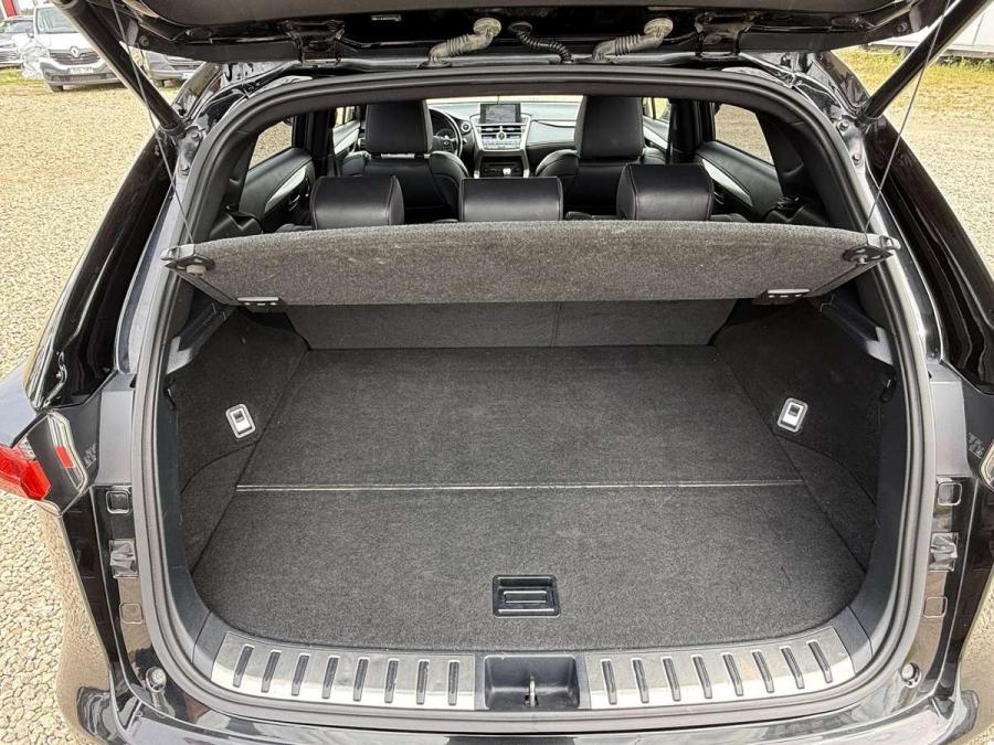 Black Lexus NX 300h 2016 in Vilnius, with an engine capacity of 2.49 L and mileage of 200 thousand km for 18900 €, photo 37 on AUTOMOTO.COM.LV