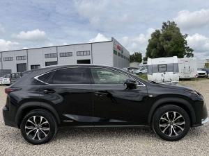 Черный Лексус NX 300h 2016 в Вильнюс, объемом двигателя 2.49 л и пробегом 201 тыс. км за 18600 €, фото 9 на AUTOMOTO.COM.LV