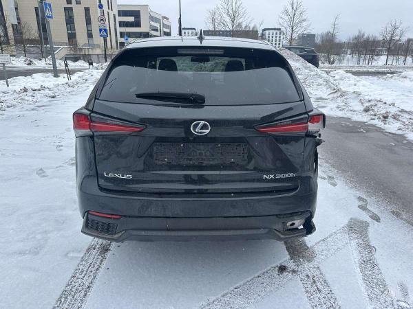 Black Lexus NX 300h 2017 in Vilnius, with an engine capacity of 2.50 L and mileage of 191 thousand km for 17750 €, photo 5 on AUTOMOTO.COM.LV