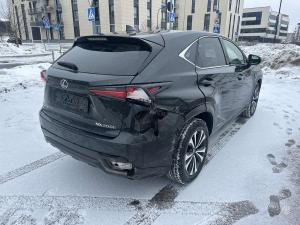 Melns Lexus NX 300h 2017 Viļņa, ar dzinēja tilpumu 2.50 L un nobraukumu 191 tūkst. km par 17750 €, foto 6 vietnē AUTOMOTO.COM.LV