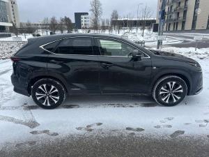 Melns Lexus NX 300h 2017 Viļņa, ar dzinēja tilpumu 2.50 L un nobraukumu 191 tūkst. km par 17750 €, foto 8 vietnē AUTOMOTO.COM.LV