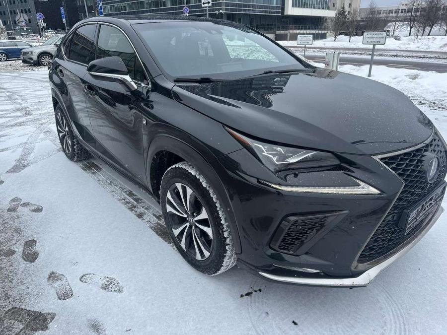 Melns Lexus NX 300h 2017 Viļņa, ar dzinēja tilpumu 2.50 L un nobraukumu 191 tūkst. km par 17750 €, foto 10 vietnē AUTOMOTO.COM.LV