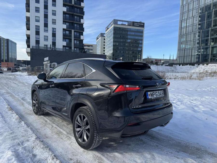 Black Lexus NX 300h 2017 in Vilnius, with an engine capacity of 2.49 L and mileage of 233 thousand km for 21800 €, photo 5 on AUTOMOTO.COM.LV