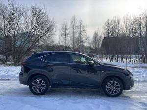 Black Lexus NX 300h 2017 in Vilnius, with an engine capacity of 2.49 L and mileage of 233 thousand km for 21800 €, photo 8 on AUTOMOTO.COM.LV