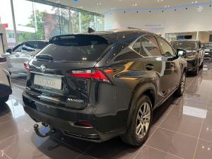 Melns Lexus NX 300h 2017 Šauļi, ar dzinēja tilpumu 2.49 L un nobraukumu 91 tūkst. km par 22900 €, foto 3 vietnē AUTOMOTO.COM.LV