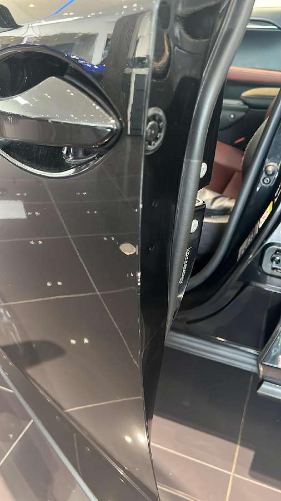 Melns Lexus NX 300h 2017 Šauļi, ar dzinēja tilpumu 2.49 L un nobraukumu 91 tūkst. km par 22900 €, foto 16 vietnē AUTOMOTO.COM.LV