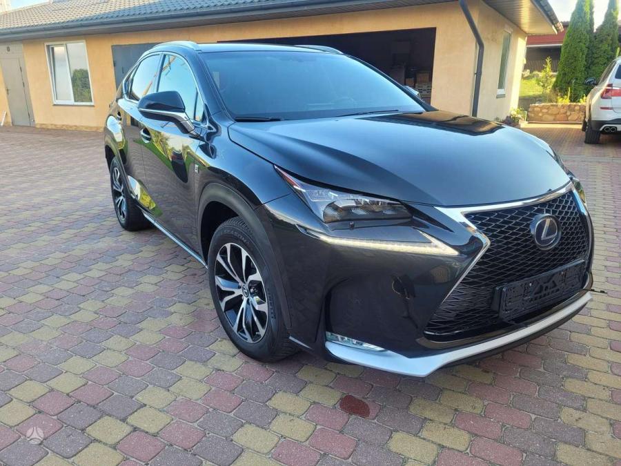 Черный Лексус NX 300h 2017 в Вильнюс, объемом двигателя 2.49 л и пробегом 207 тыс. км за 18999 €, фото 4 на AUTOMOTO.COM.LV