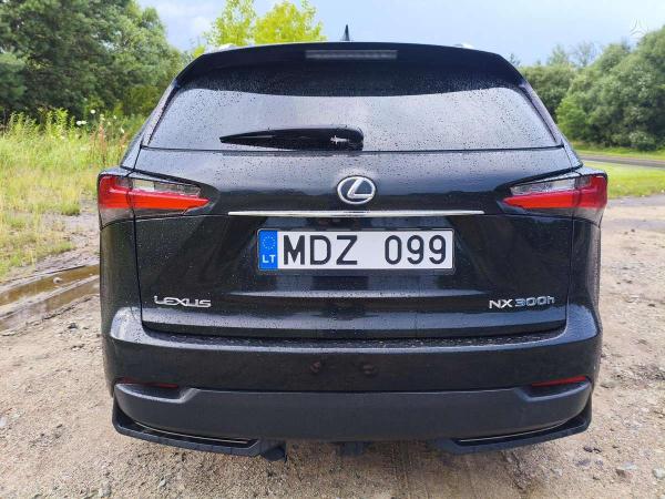 Black Lexus NX 300h 2017 in Vilnius, with an engine capacity of 2.49 L and mileage of 300 thousand km for 17500 €, photo 2 on AUTOMOTO.COM.LV
