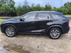 Melns Lexus NX 300h 2017 Viļņa, ar dzinēja tilpumu 2.49 L un nobraukumu 300 tūkst. km par 17500 €, foto 5 vietnē AUTOMOTO.COM.LV