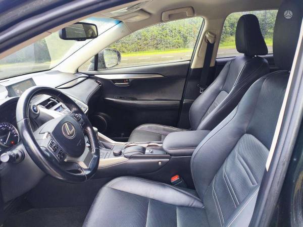 Black Lexus NX 300h 2017 in Vilnius, with an engine capacity of 2.49 L and mileage of 300 thousand km for 17500 €, photo 5 on AUTOMOTO.COM.LV