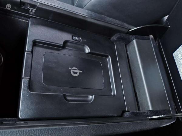 Black Lexus NX 300h 2017 in Vilnius, with an engine capacity of 2.49 L and mileage of 300 thousand km for 17500 €, photo 8 on AUTOMOTO.COM.LV
