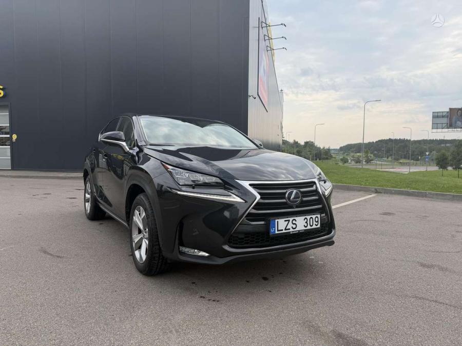 Black Lexus NX 300h 2017 in Vilnius, with an engine capacity of 2.49 L and mileage of 121 thousand km for 26000 €, photo 1 on AUTOMOTO.COM.LV