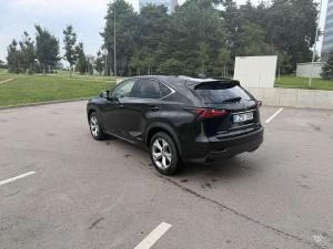 Black Lexus NX 300h 2017 in Vilnius, with an engine capacity of 2.49 L and mileage of 121 thousand km for 26000 €, photo 5 on AUTOMOTO.COM.LV