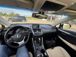 Черный Лексус NX 300h 2017 в Вильнюс, объемом двигателя 2.49 л и пробегом 64 тыс. км за 23500 €, фото 25 на AUTOMOTO.COM.LV