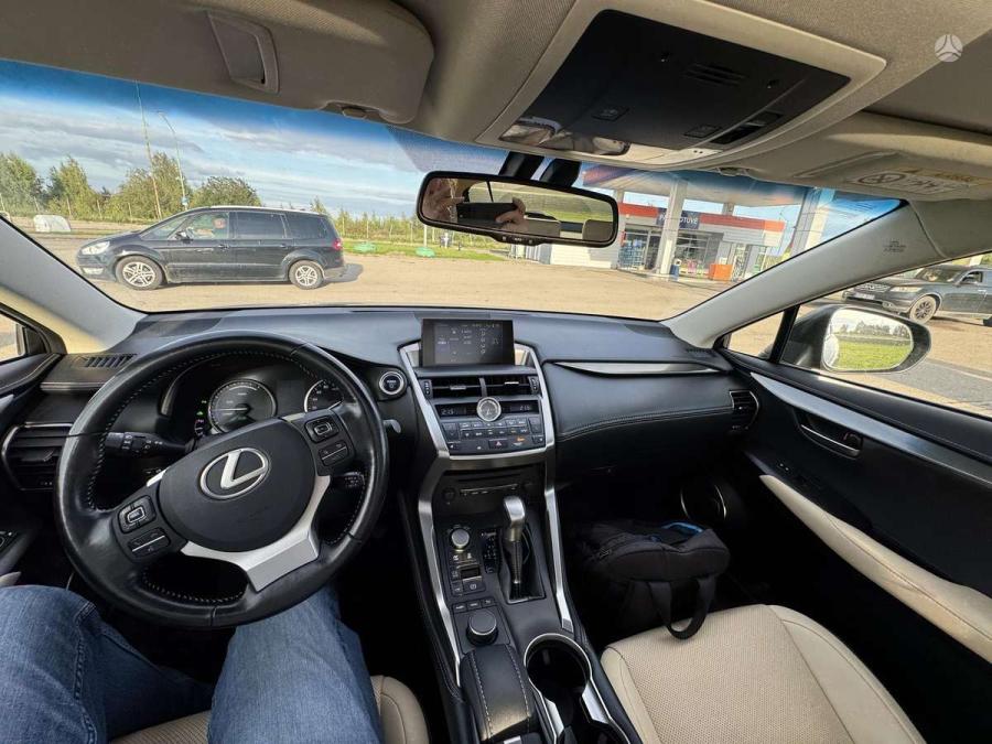Черный Лексус NX 300h 2017 в Вильнюс, объемом двигателя 2.49 л и пробегом 64 тыс. км за 23500 €, фото 25 на AUTOMOTO.COM.LV