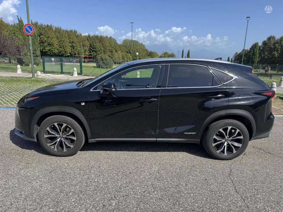 Black Lexus NX 300h 2017 in Daugavpils, with an engine capacity of 2.49 L and mileage of 141 thousand km for 22500 €, photo 14 on AUTOMOTO.COM.LV