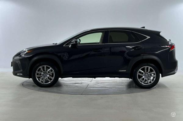Melns Lexus NX 300h 2018 Viļņa, ar dzinēja tilpumu 2.49 L un nobraukumu 120 tūkst. km par 28900 €, foto 3 vietnē AUTOMOTO.COM.LV
