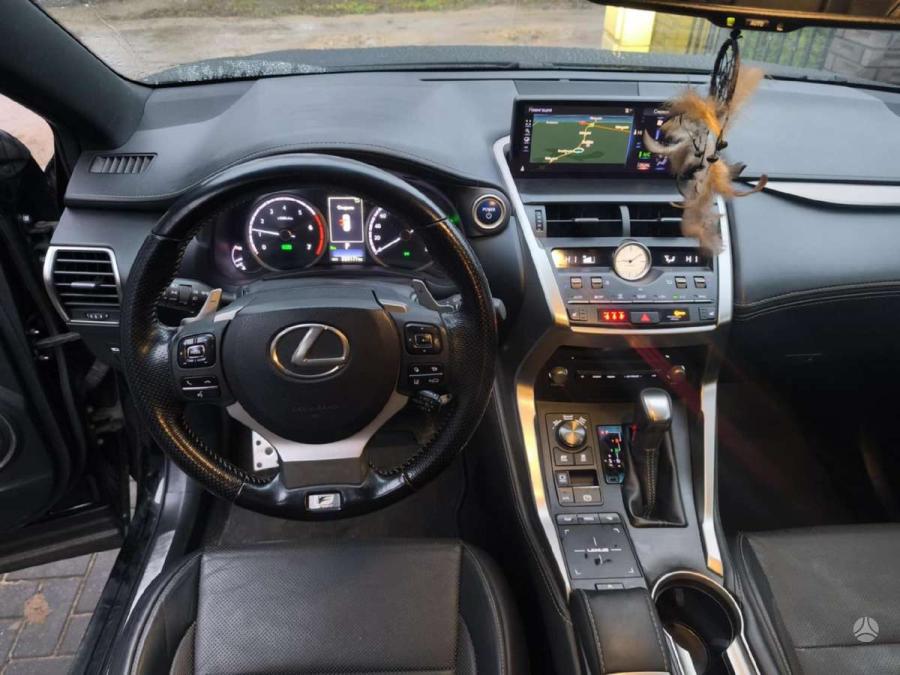 Black Lexus NX 300h 2018 in Vilnius, with an engine capacity of 2.50 L and mileage of 224 thousand km for 30555 €, photo 12 on AUTOMOTO.COM.LV