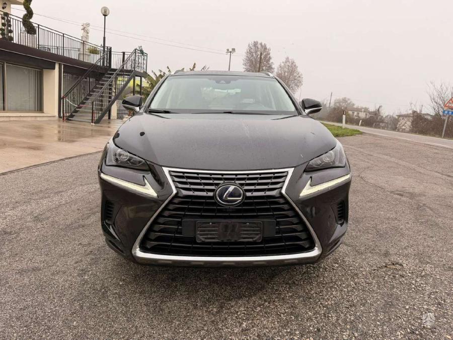 Melns Lexus NX 300h 2018 Kauņa, ar dzinēja tilpumu 2.50 L un nobraukumu 144 tūkst. km par 22450 €, foto 20 vietnē AUTOMOTO.COM.LV