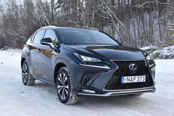 Melns Lexus NX 300h 2018 Viļņa, ar dzinēja tilpumu 2.49 L un nobraukumu 148 tūkst. km par 29999 €, foto 1 vietnē AUTOMOTO.COM.LV