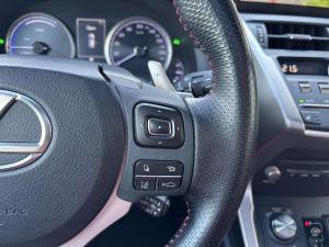 Черный Лексус NX 300h 2018 в Вильнюс, объемом двигателя 2.49 л и пробегом 107 тыс. км за 28800 €, фото 18 на AUTOMOTO.COM.LV