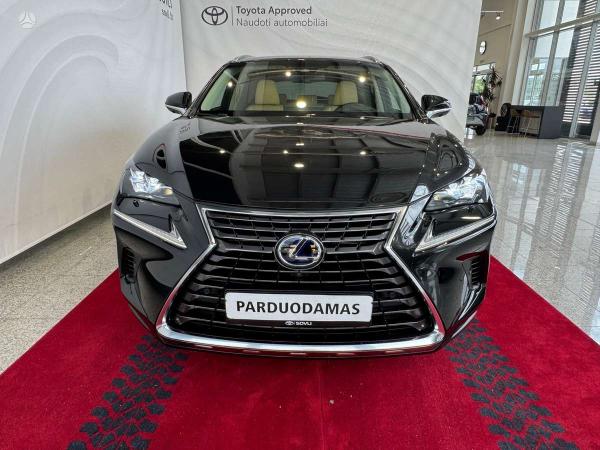 Melns Lexus NX 300h 2018 Šauļi, ar dzinēja tilpumu 2.49 L un nobraukumu 126 tūkst. km par 28900 €, foto 3 vietnē AUTOMOTO.COM.LV