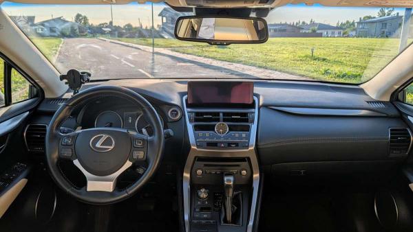 Черный Лексус NX 300h 2018 в Вилкавишкис, объемом двигателя 2.49 л и пробегом 101 тыс. км за 30000 €, фото 6 на AUTOMOTO.COM.LV
