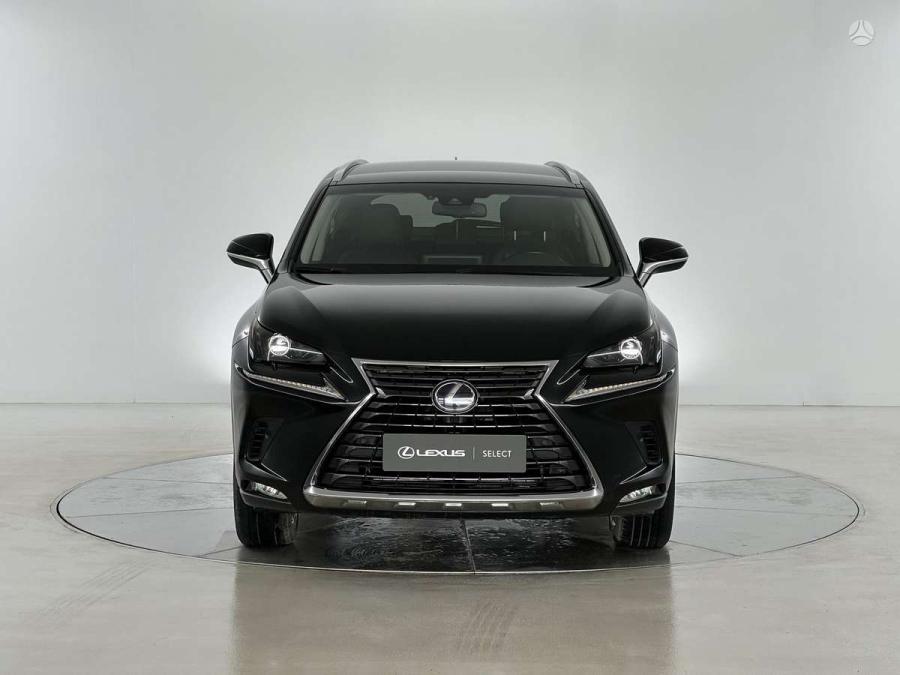 Melns Lexus NX 300h 2018 Viļņa, ar dzinēja tilpumu 2.49 L un nobraukumu 126 tūkst. km par 29900 €, foto 6 vietnē AUTOMOTO.COM.LV