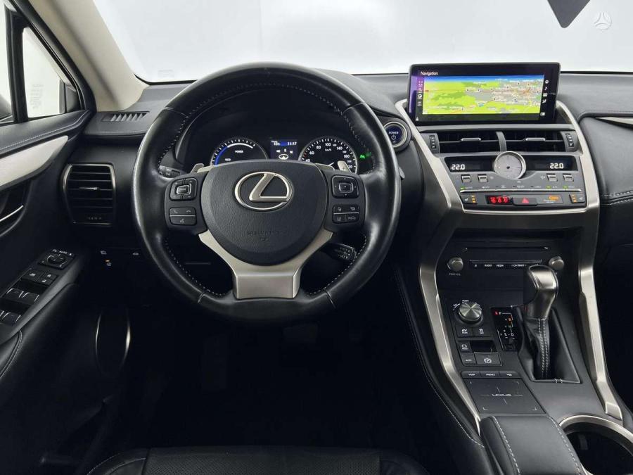 Melns Lexus NX 300h 2018 Viļņa, ar dzinēja tilpumu 2.49 L un nobraukumu 126 tūkst. km par 29900 €, foto 10 vietnē AUTOMOTO.COM.LV