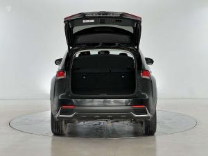 Melns Lexus NX 300h 2018 Viļņa, ar dzinēja tilpumu 2.49 L un nobraukumu 126 tūkst. km par 29900 €, foto 11 vietnē AUTOMOTO.COM.LV