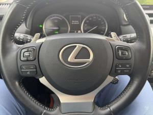 Melns Lexus NX 300h 2018 Tauragė, ar dzinēja tilpumu 2.50 L un nobraukumu 197 tūkst. km par 18900 €, foto 13 vietnē AUTOMOTO.COM.LV