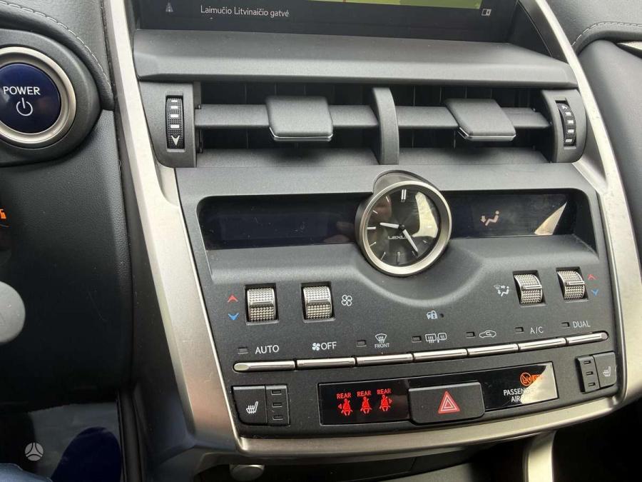 Melns Lexus NX 300h 2018 Tauragė, ar dzinēja tilpumu 2.50 L un nobraukumu 197 tūkst. km par 18900 €, foto 16 vietnē AUTOMOTO.COM.LV