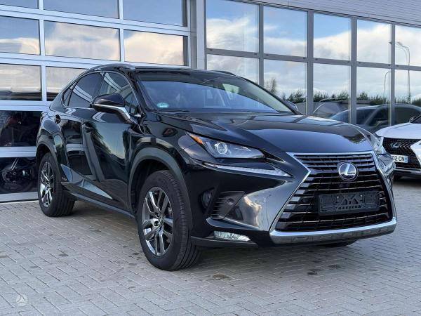 Black Lexus NX 300h 2018 in Vilnius, with an engine capacity of 2.49 L and mileage of 186 thousand km for 23000 €, photo 6 on AUTOMOTO.COM.LV