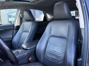 Black Lexus NX 300h 2018 in Vilnius, with an engine capacity of 2.49 L and mileage of 186 thousand km for 23000 €, photo 27 on AUTOMOTO.COM.LV