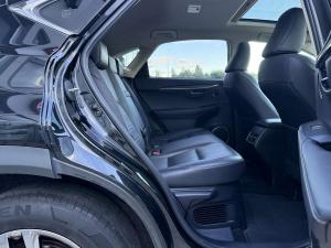 Black Lexus NX 300h 2018 in Vilnius, with an engine capacity of 2.49 L and mileage of 186 thousand km for 23000 €, photo 33 on AUTOMOTO.COM.LV