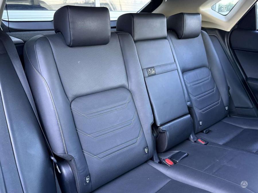 Black Lexus NX 300h 2018 in Vilnius, with an engine capacity of 2.49 L and mileage of 186 thousand km for 23000 €, photo 35 on AUTOMOTO.COM.LV