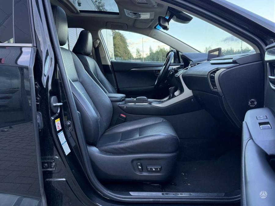 Black Lexus NX 300h 2018 in Vilnius, with an engine capacity of 2.49 L and mileage of 186 thousand km for 23000 €, photo 37 on AUTOMOTO.COM.LV