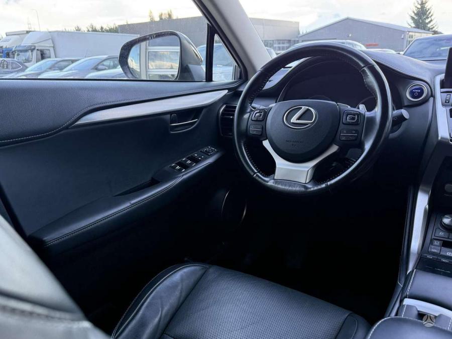 Black Lexus NX 300h 2018 in Vilnius, with an engine capacity of 2.49 L and mileage of 186 thousand km for 23000 €, photo 41 on AUTOMOTO.COM.LV