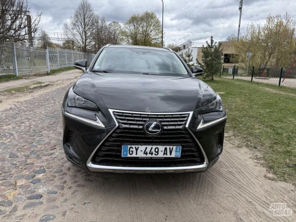 Melns Lexus NX 300h 2019 Viļņa, ar dzinēja tilpumu 2.50 L un nobraukumu 185 tūkst. km par 22700 €, foto 2 vietnē AUTOMOTO.COM.LV