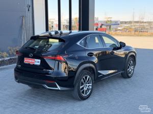 Black Lexus NX 300h 2019 in Vilnius, with an engine capacity of 2.50 L and mileage of 74 thousand km for 29500 €, photo 7 on AUTOMOTO.COM.LV
