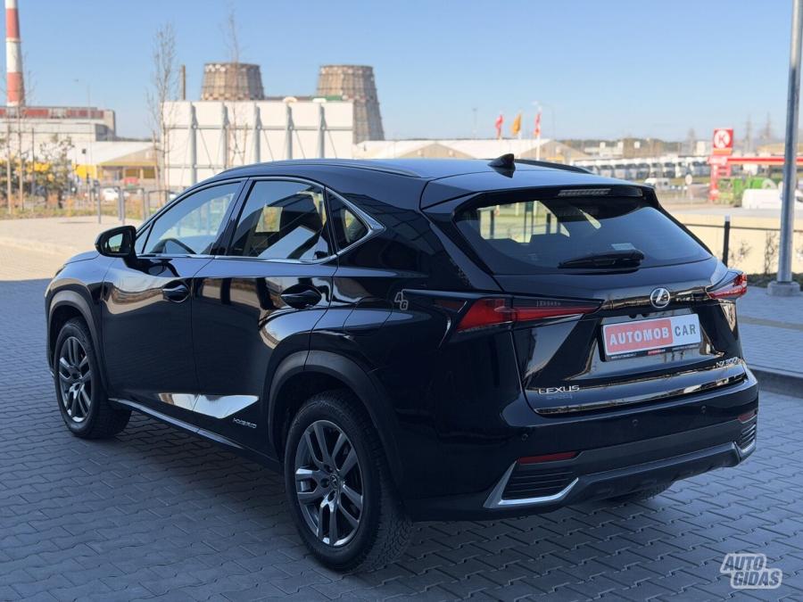 Black Lexus NX 300h 2019 in Vilnius, with an engine capacity of 2.50 L and mileage of 74 thousand km for 29500 €, photo 9 on AUTOMOTO.COM.LV