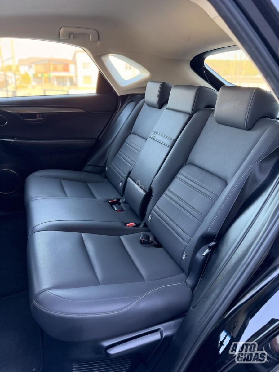 Black Lexus NX 300h 2019 in Vilnius, with an engine capacity of 2.50 L and mileage of 74 thousand km for 29500 €, photo 14 on AUTOMOTO.COM.LV